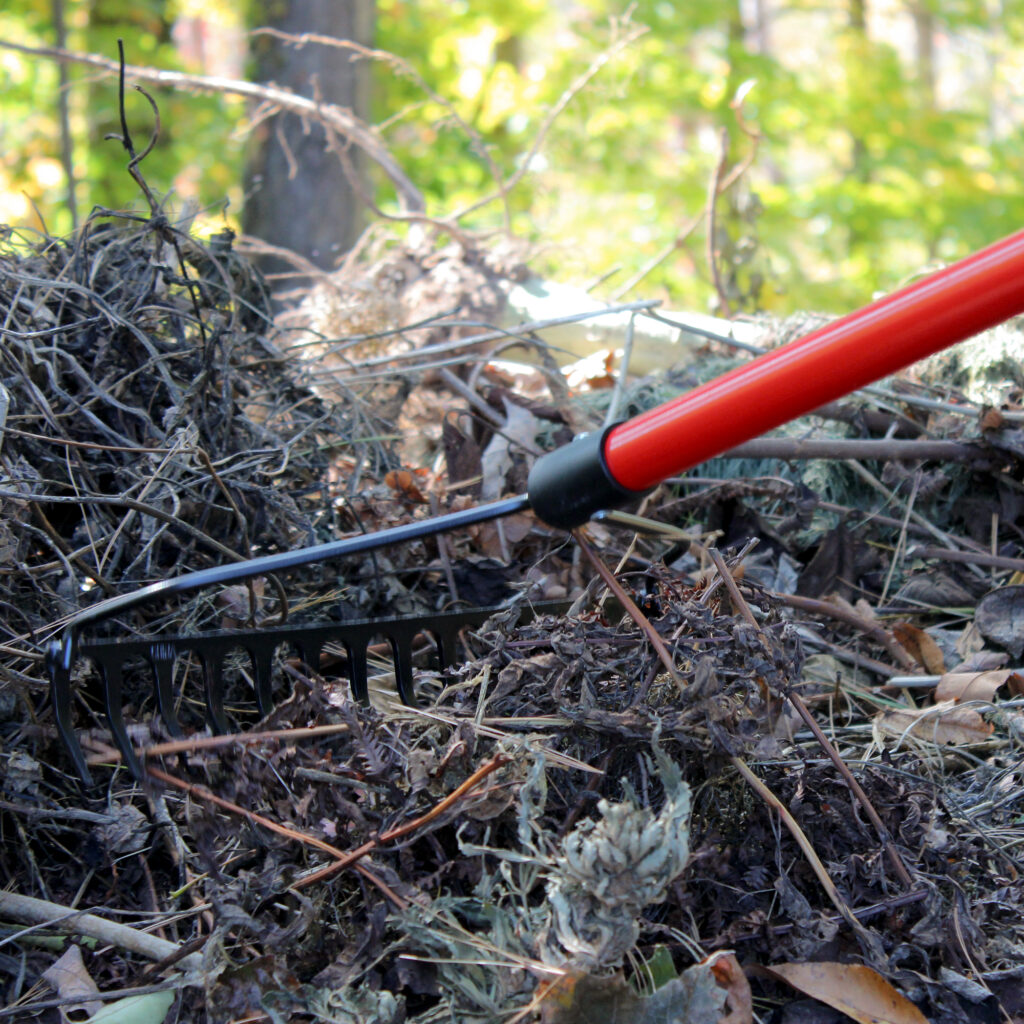 Fiberglass Bow Rake – Emsco Group