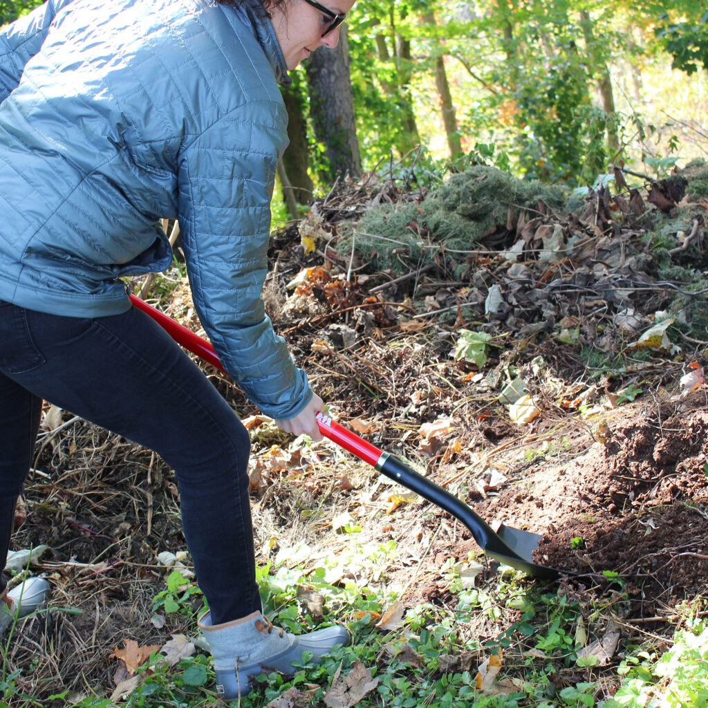 Fiberglass Round Point Shovel – Emsco Group