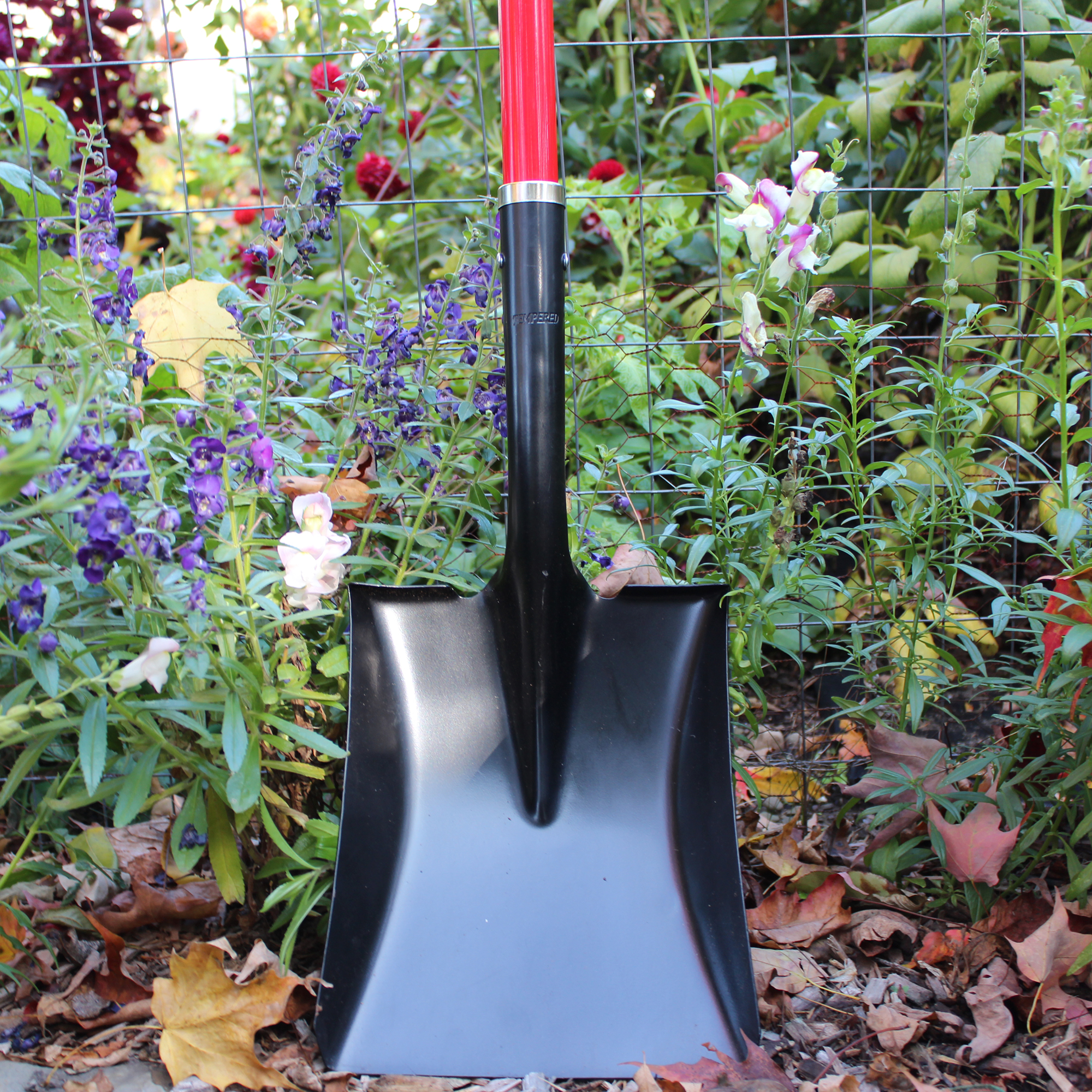 Fiberglass Square Point Shovel – Short Handle – Emsco Group