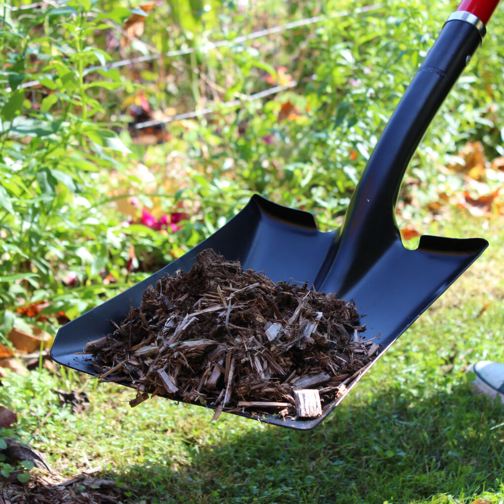 Fiberglass Square Point Shovel – Short Handle – Emsco Group