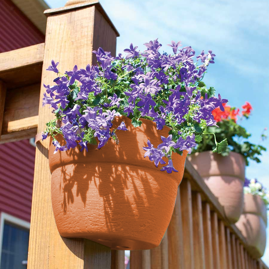 Post Planter – Emsco Group
